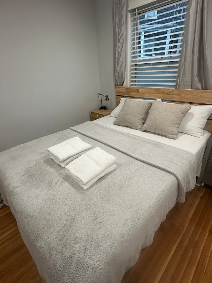 Boston Charm 1: Private Room Near Downtown - Quincy, MA