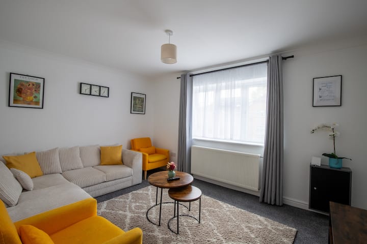 Modern 4 Bedroom Contractor Home-long Stay-parking - 希爾