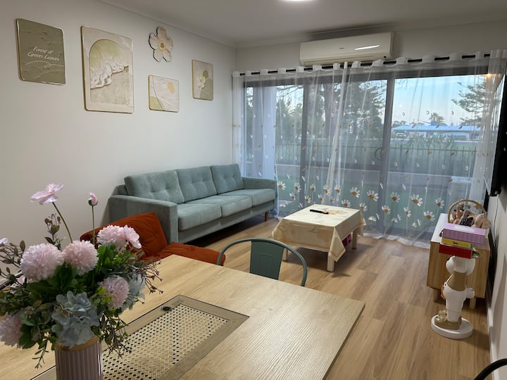 Koombana Bay Beach Homestay - Bunbury