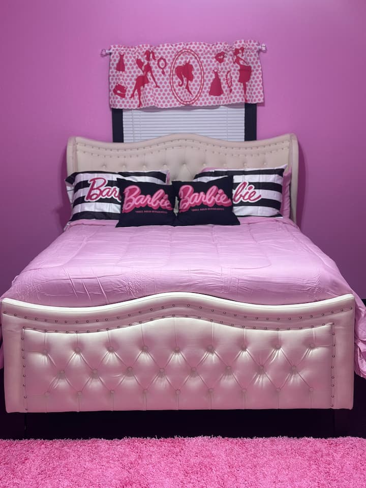 Barbie Dream House - Torreya State Park, Bristol