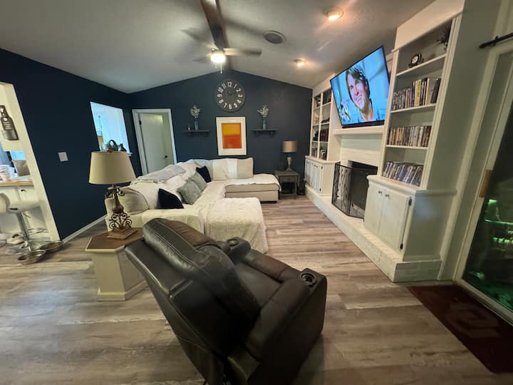 Near Ou Campus (Renovated 2024) - Norman, OK