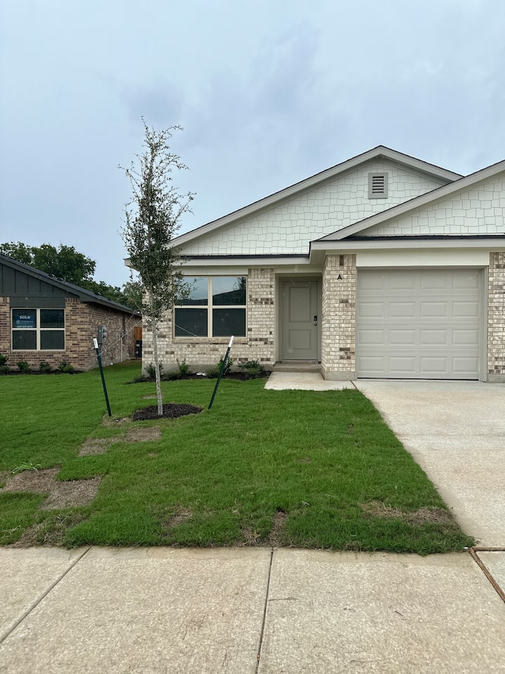 Cozy Cove Near Ft Hood - Copperas Cove, TX