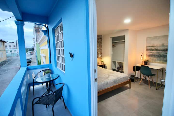 5.8 Blue Casita W/ Historic Balcony - Mayagüez