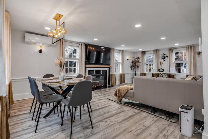 Stunning Getaway Unit - Salem, NH