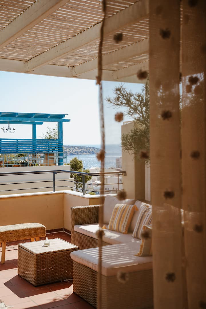 Wake In The Lake Ii - Agios Nikolaos