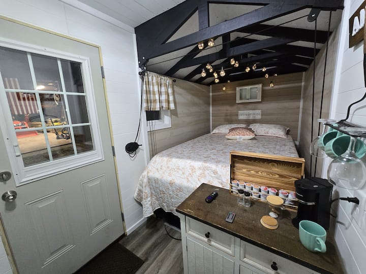 Trailside Retreat - Torch Lake, MI