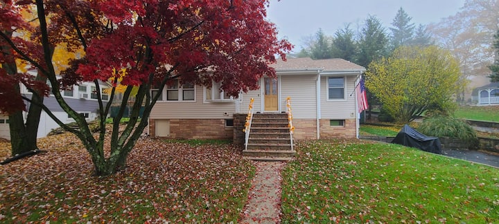 White Meadow Lake Retreat - White Meadow Lake, NJ