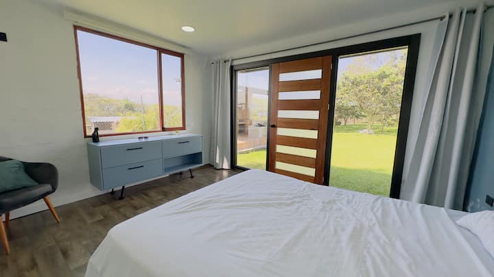 Casa Minimalista 2 Habitaciones - Quito