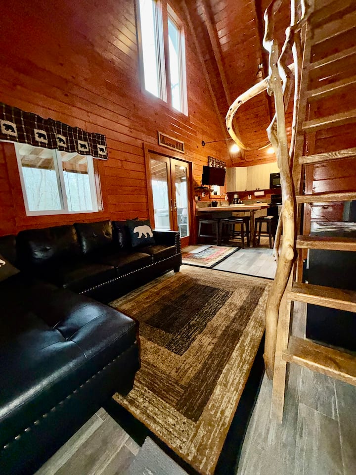 Tree House Cabin Theme•serene• Close To Adventures - Kentucky