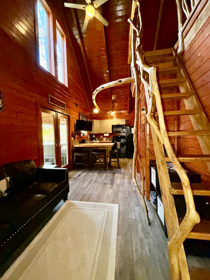 Free Night* Tree House Cabin Theme In Nature - Kentucky