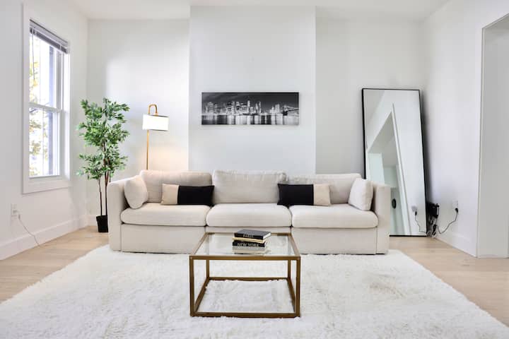 15 Min To Nyc! New Private Luxury 3bdr Home! - Long Island, NY