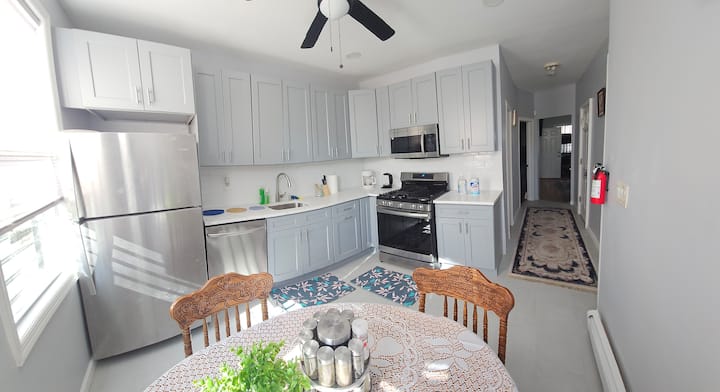 Entire Apt 15 Mins To Nyc,10 Sleepers - Hoboken, NJ