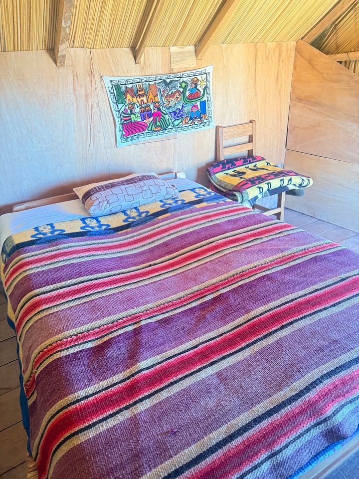 Cabaña Estilo Totora, Corazón Del Titicaca - Puno