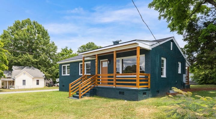 Cozy 6-guest Stay Near Elon Univ & Highway 85 #2 - Burlington, NC