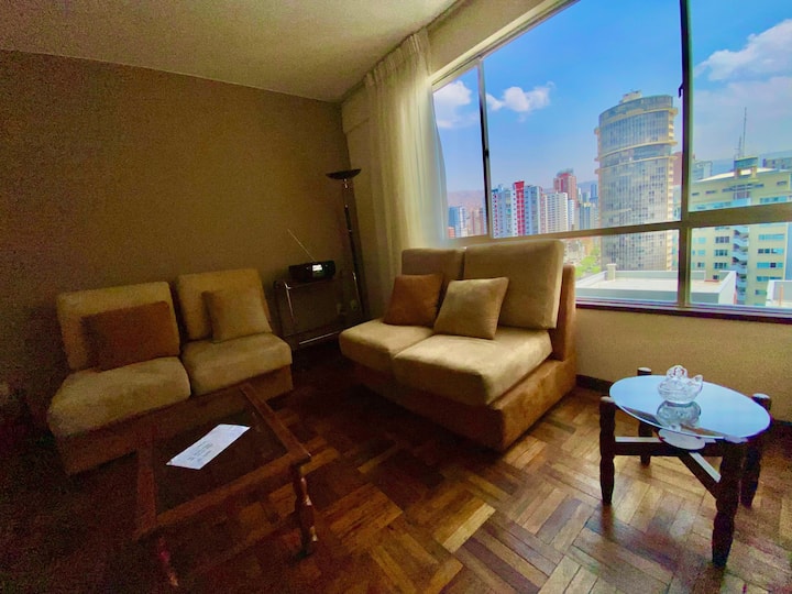 Céntrico, Piso Alto En Edifico Y Soleado. - La Paz, Bolivie