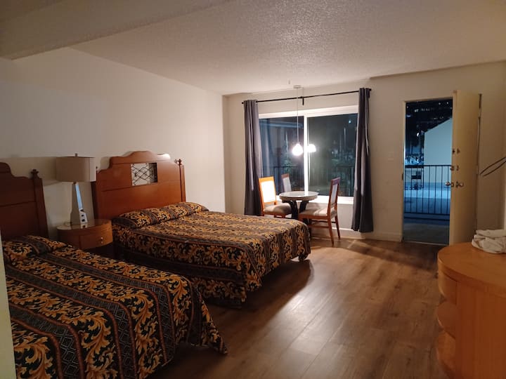 $580 Motel Suite Weekly Rate周租套房 - 어바인
