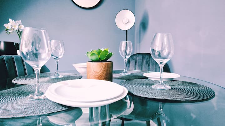 Comfortable 2 Bed Home In Bristol. Free Parking. - Bristol