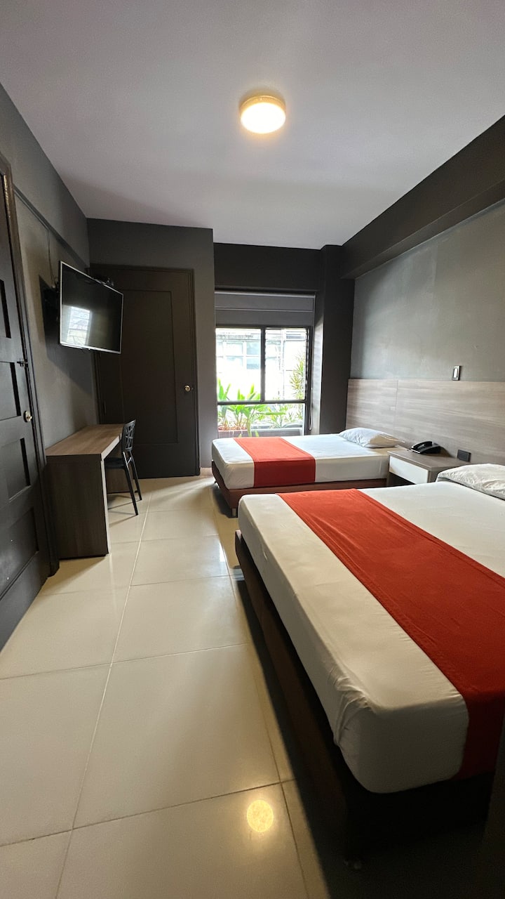 Habitación, Centro De Medellín. - Medellín