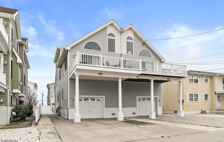 Sea Isle Beach House - 5 Br - Sea Isle City, NJ