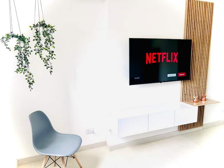 Poblado Av La Mejor Ubicación De Medellín - Medellín, Colombia