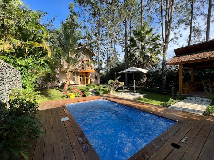 Picuzzi Caliente+hermoso Patio+bbq+wifi Y Más - Jarabacoa