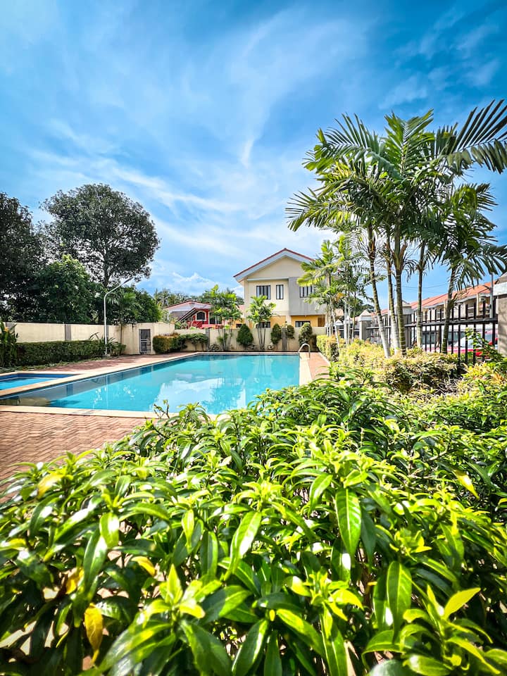 City Center 2br Home Near Airport With Pool Access - Puerto Princesa