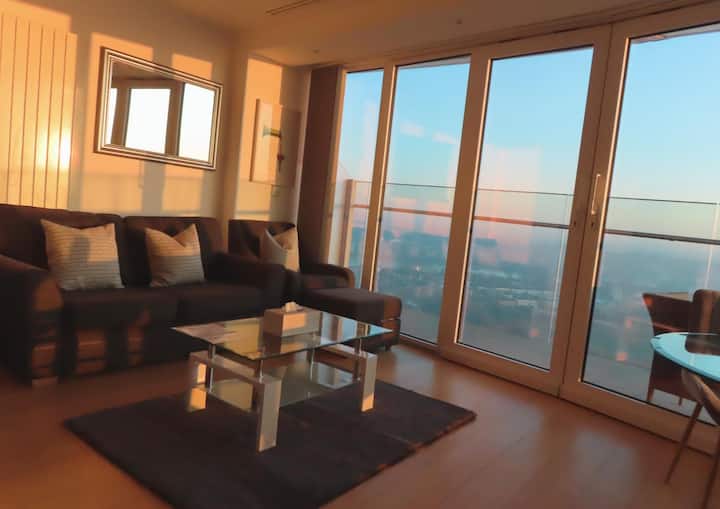 Luxury Canary Wharf London City Apartment! - London Bridge Station
