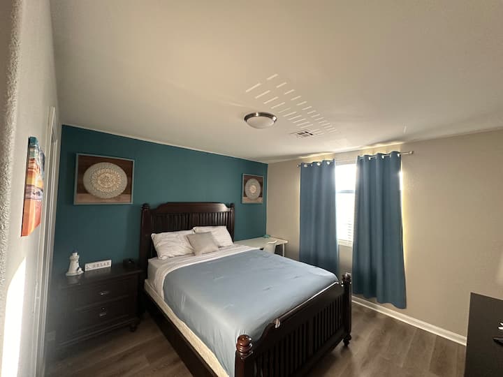 (Thebeach)room+fridge+wash&dry Closed To Shopping - Las Vegas, NV