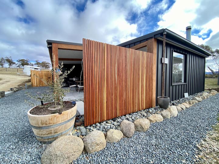Hollow Tree Cabin, Moonbah - Kosciuszko National Park