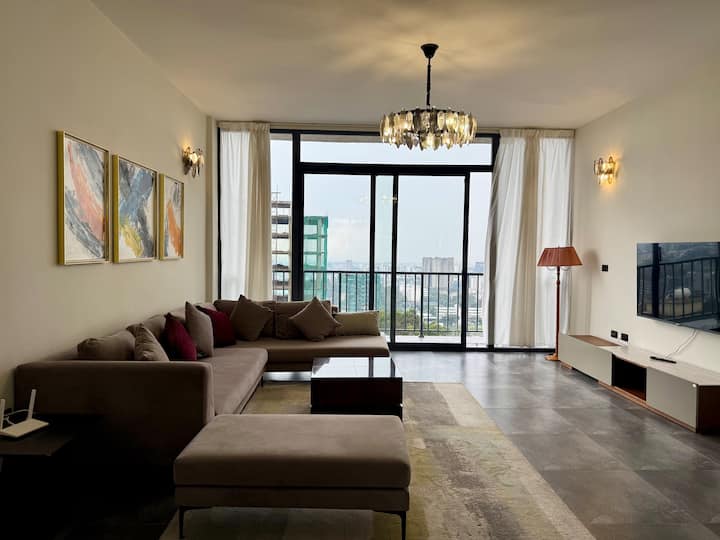 Bright & Spacious Family Apartment - 에티오피아