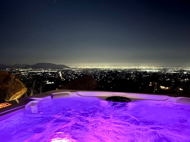 Hilltop Hot Spa Retreat W/ Panoramic 180° Views - Moreno Valley, CA