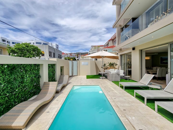 Bantry Bay Villa By The Beach - Daily Housekeeping - 캠스 베이