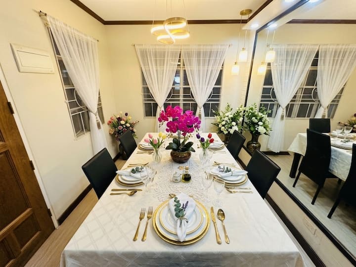 Family/group Retreat At Corona Del Mar-sleeps 15! - Talisay