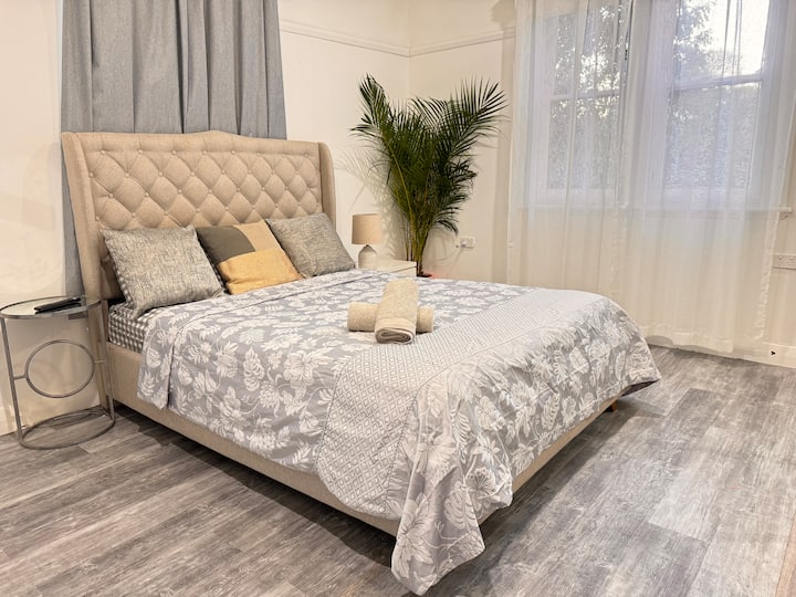 2 Bedroom Home - Park Location - Newcastle