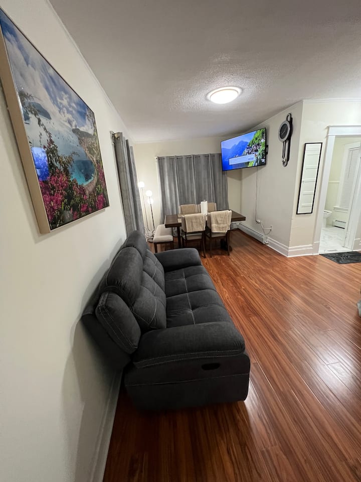 3 Bedrooms Luxury House Niagara - Niagara Falls