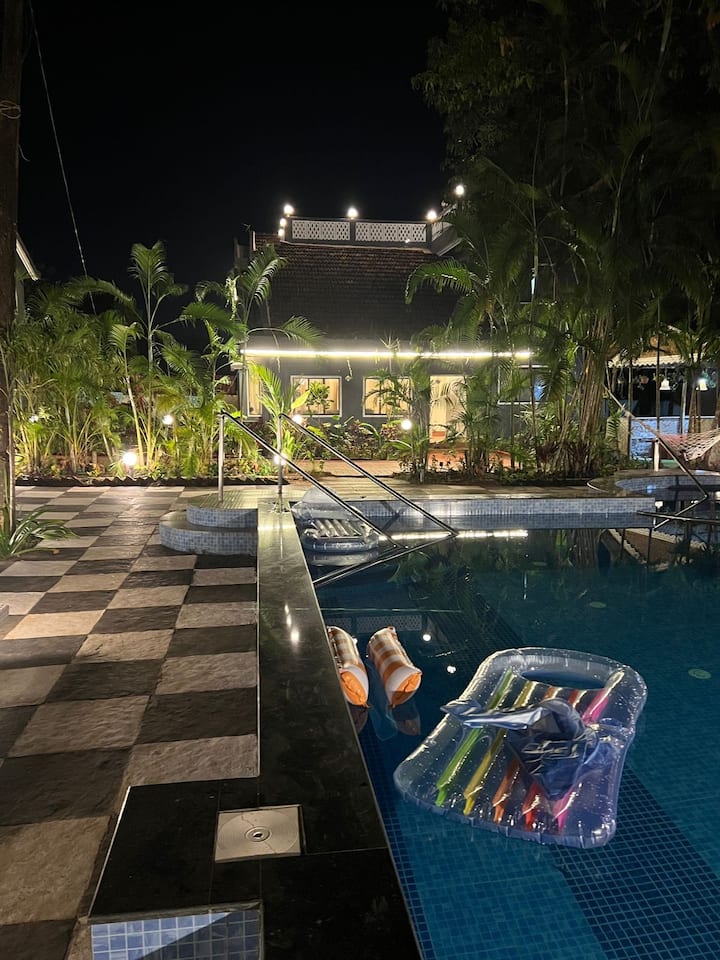 4 Bhk Supervilla With Pool & Jacuzzi North Goa - Goa