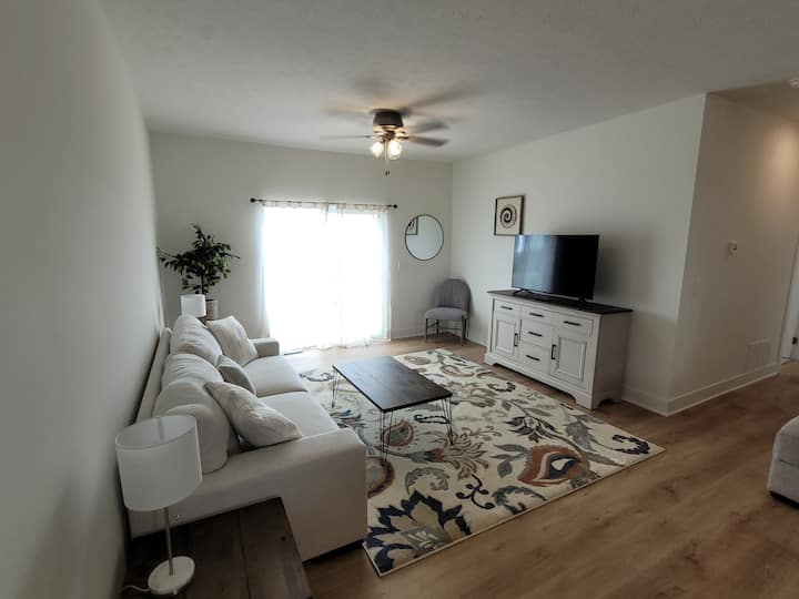 Papilion 4 Bd 4ba House - Shadow Lake, Papillion