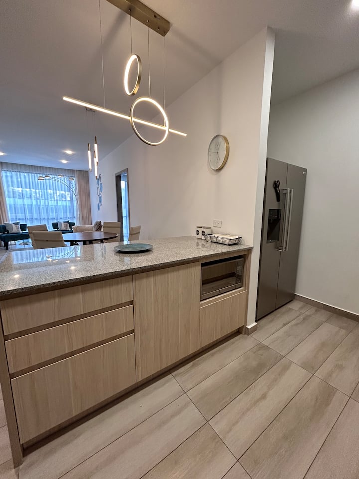 Elegante Y Moderno Apartamento - Napo