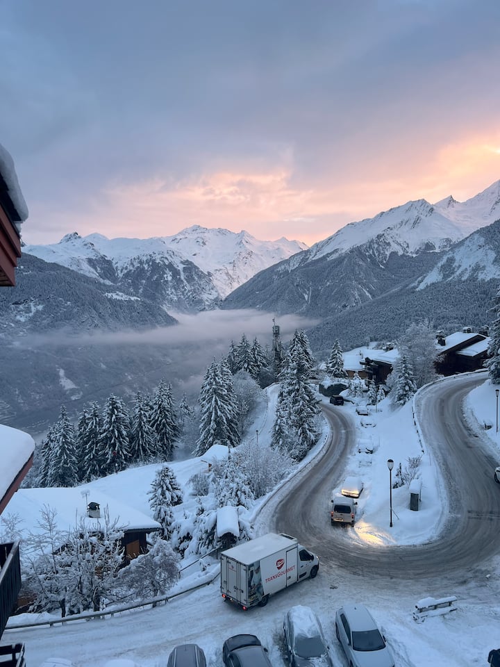 Amazing Alpine Apartment - Courchevel