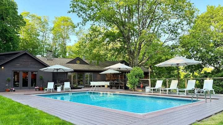 Private Hilltop Getaway In Catskills - Dutchess County, NY