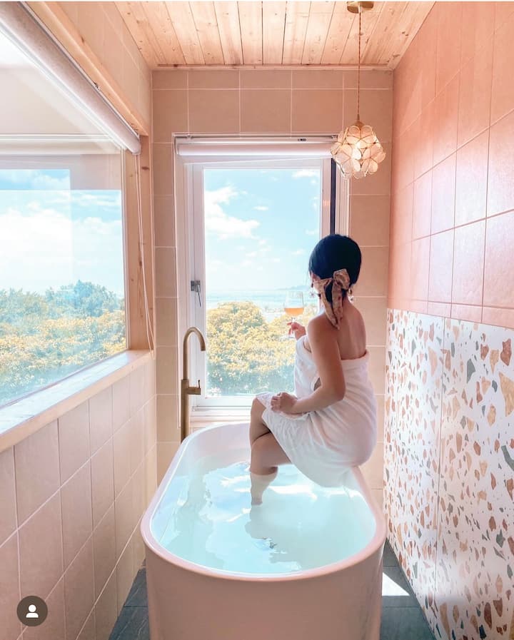 Casa.l 302 暮黃 ｜可加購早餐｜海景浴缸｜吊椅｜海邊走路3分鐘｜墾丁恆春南灣 - 恆春