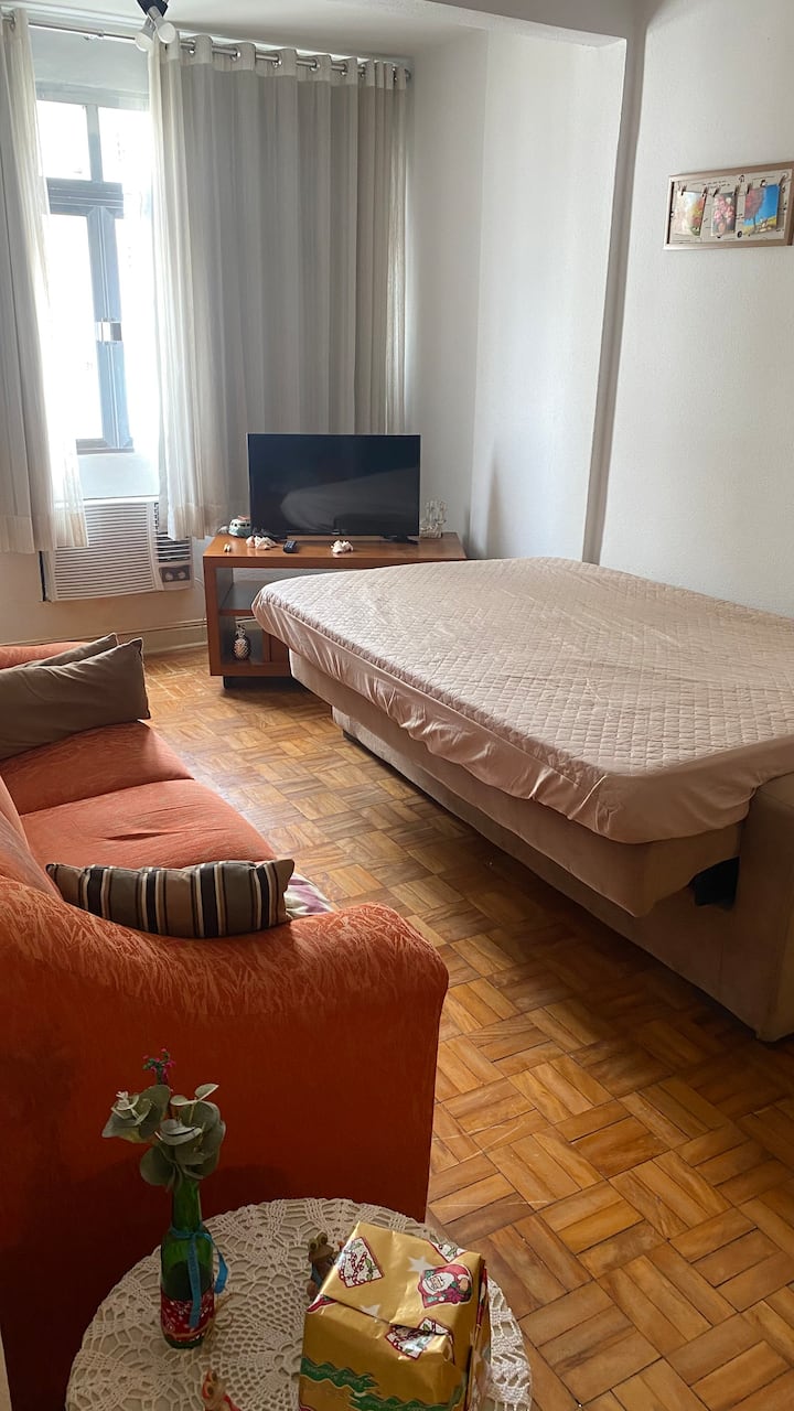 Apartamento Com Ar Em Santos - Gonzaga - Santos