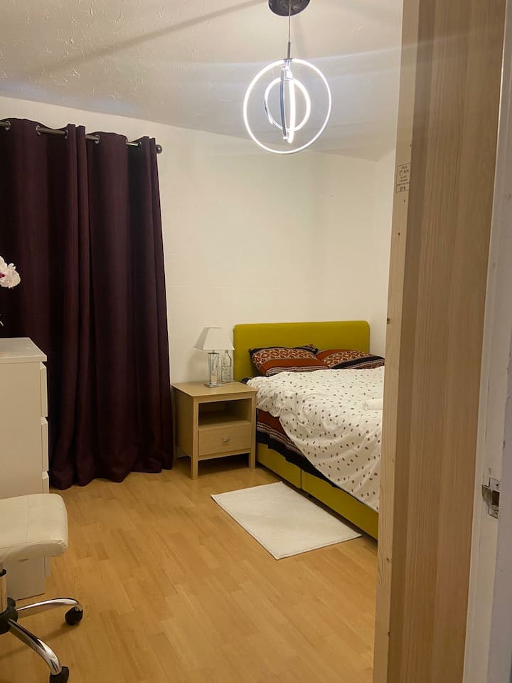 Spacious Room In A Quiet House - Newcastle upon Tyne