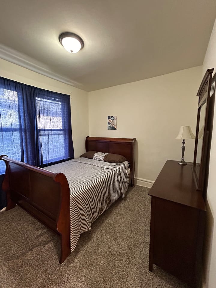 Private Room For 1-f2 Free Washer/dryer In-unit - Newark, NJ