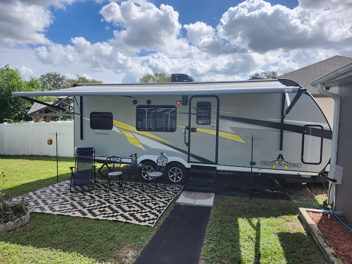 Beautiful Rv With Pool Access - Spring Hill, FL