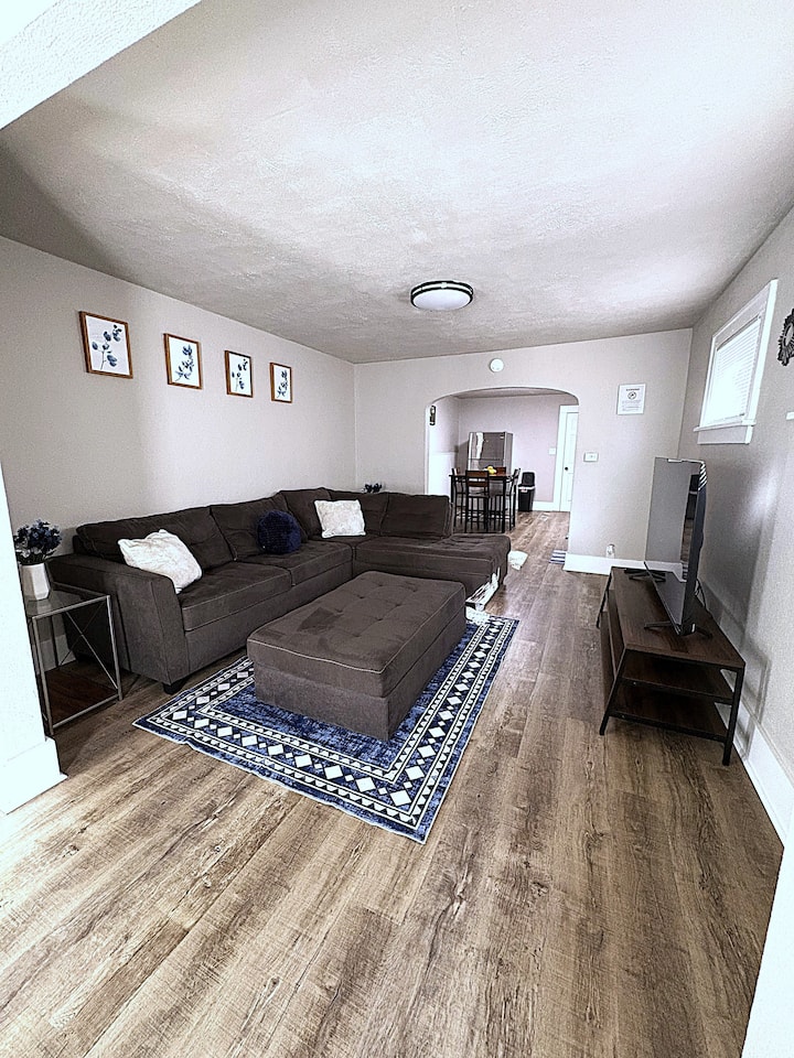Short Stay Spot | 2br Near Notre Dame & Airport! - South Bend, IN