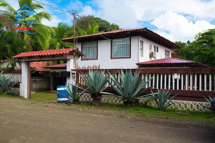 Casa De Playa En Esparza - Puntarenas