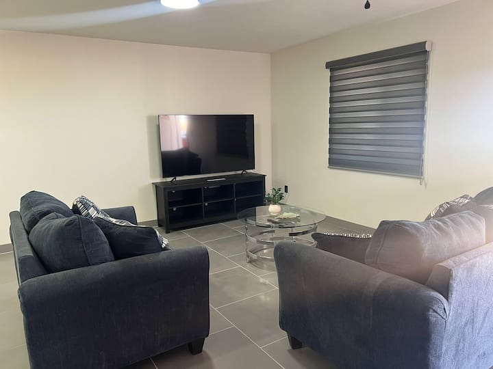 Beautiful Modern Home On Northeast El Paso - El Paso