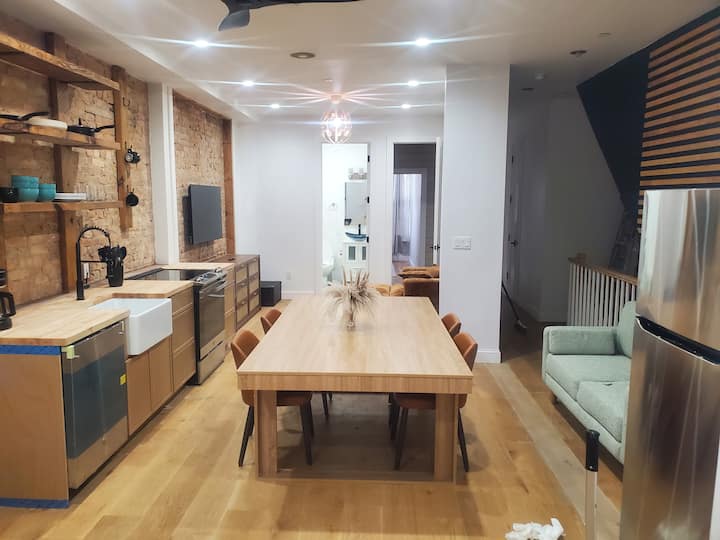 Upscale Townhouse 15min To Mhtn - Manhattan, NY