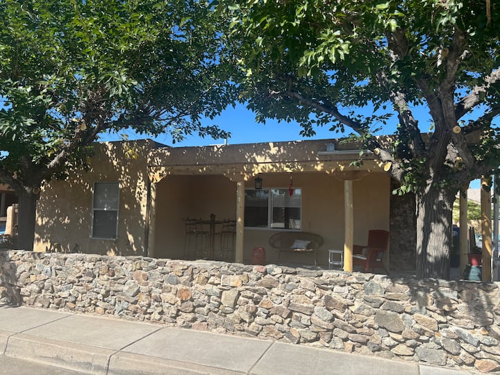 Casa Dora - Old Town Abq - Albuquerque, NM